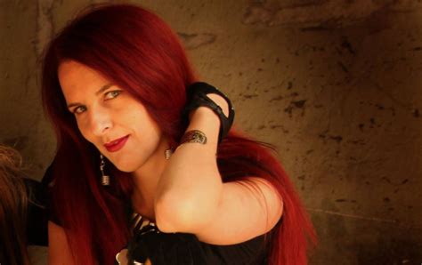 Glazbenica I Novinarka Tea Tidić Vjeruj Instinktu Uvijek Je U Pravu