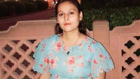 การทําอาหาร Puja และความโรแมนติกด้วยการเย็ดฮาร์ดคอร์ Xhamster