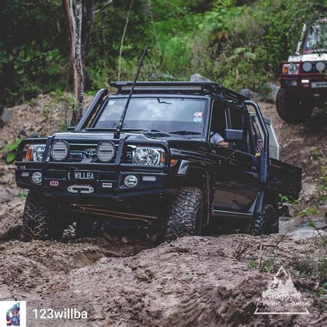 Toyota Land Cruiser 79 Series 4x4