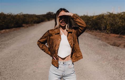 Tabitha Lee Fashion Boutique Lets Talk Tops Lovelies If Your Looking