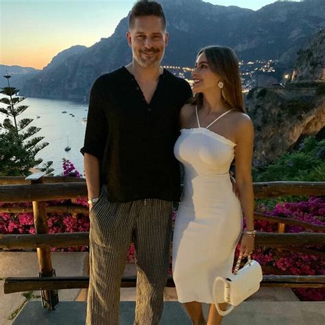 Sofía Vergara Breaks Up With Husband Fans Suspect Something Was Up
