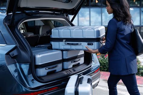 2020 Lincoln Corsair Gallery