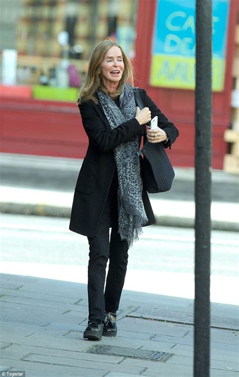 Ringo Starrs Wife And Former Bond Girl Barbara Bach Proves Shes A