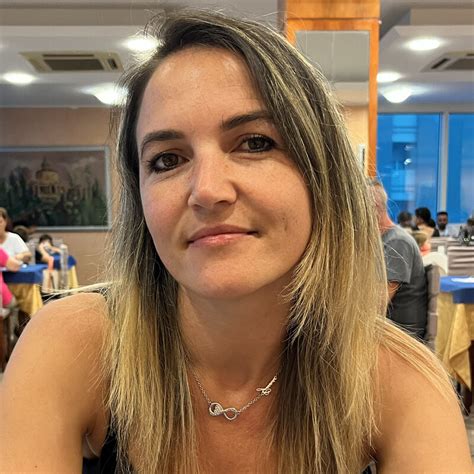 Marsela Meshahu Impiegata Ufficio Acquisti Loplast 2 0 Linkedin