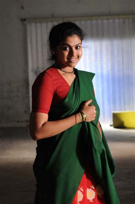 Tamil Actress Nandana Latest Photo Stills ~ Vadakadu