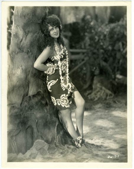 10 Hot Sexy Lenore Ulric Bikini Pics