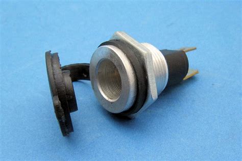 Vehicle Electrical Accessories Din Sockets And Plugs Din Panel Socket