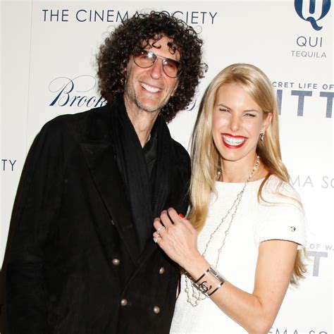Howard Stern39s Wife Beth Reveals She Had A Breast Cancer Sca Top Richest