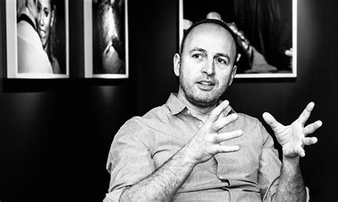 Utstillingen “love Me” Av Zed Nelson På Perspektivet Museum Tro Hackney Citizen