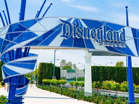 Annual Passes Go On Sale At Disneyland Resort Disney Dining