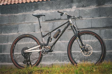 Beear V2 Vital Bike Of The Day March 2024 Mountain Biking Pictures