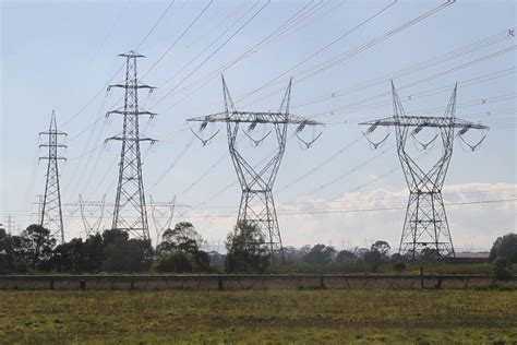 Pair Of 500 Kv Transmission Lines Parallel Two Dual 220 Kv Flickr