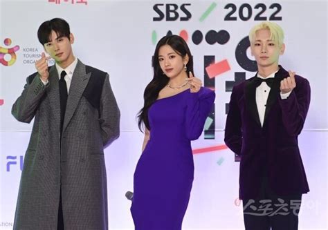 차은우 안유진 키 가요대전 3mc의 손하트 포토 스포츠동아