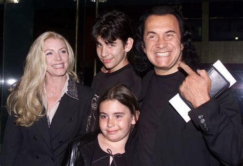 Gene Simmons Shannon Tweed Tie The Knot Throughout The Years Photos