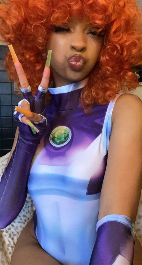 My Starfire Cosplay Rteentitans