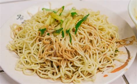 涼麵的麵是什麼麵？油麵、意麵、雞蛋麵？一次搞懂台灣涼麵麵條的選擇與秘密！