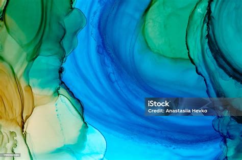 밝은 파란색과 황토 다채로운 수채화 배경입니다 손으로 그린 하늘 파란색과 녹색 브러시 스트로크 Blob 파도 레이어 그라데이션 노랑에 대한 스톡 벡터 아트 및 기타 이미지