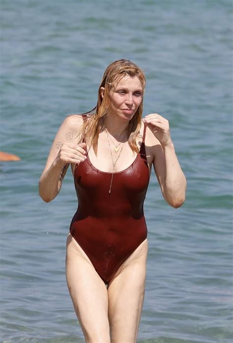 Courtney Love Sexy 19 Photos Thefappening