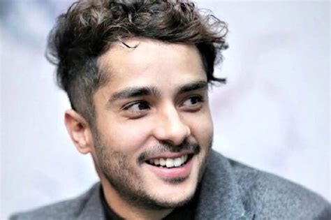 خبرآنلاین عکس ساعد سهیلی در کنار دو پسرش؛ هامون و تئو با دو رنگ موی متفاوت