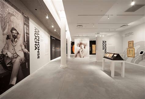 Museum Dedicated To Posters Opens In Chelsea Amnewyork