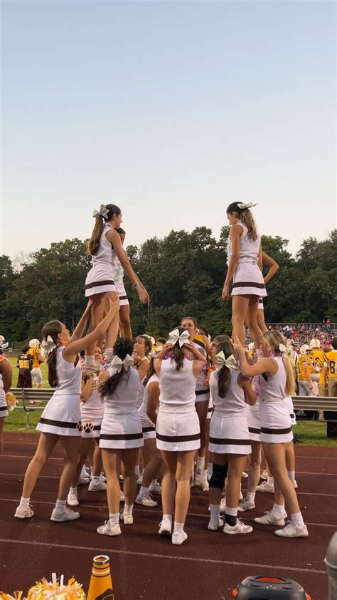 Touchdown Stunt Cheer Stunts Cheerleading Stunt Cheerleading Workout