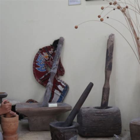 Dewa Pramitha Lecturer Universitas Mahasaraswati Denpasar Denpasar