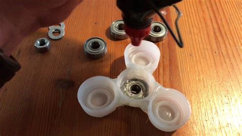 How To Build A Fidget Spinner Out Of Bottle Caps And Bearing Diy Youtube
