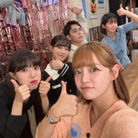 김세정 인스타그램 Feat 오늘의 웹툰 연예이슈 수다방 네모판