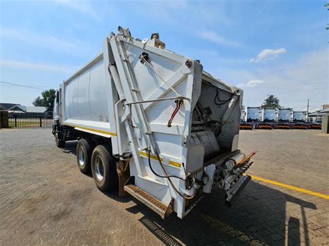 2019 Ud Quester Cwe 330 Compactor Truck Sn5503 Pr Group