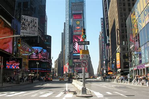 Times Square Travel Guide