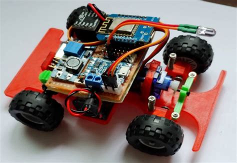 Micropython 專案 Mqtt 競速小車 今天拿之前上課中的微型競速車改裝 直接將 “micropython 專案 By