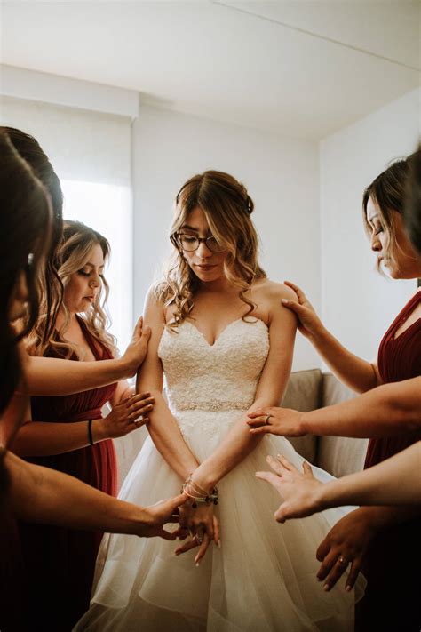 100 Bridesmaids Wallpapers