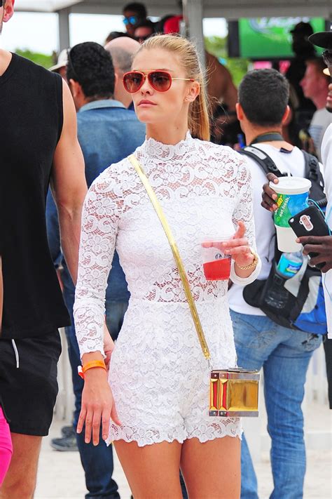 Nina Agdal On The Beach In Miami Fl 2202016 • Celebmafia
