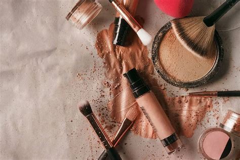 31 Simple Beauty Makeup Tips And Tricks To Enhance Your Look