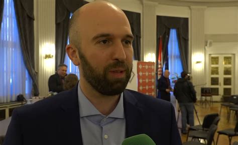 Ivan Ljubić I Hntv Dobitnici Priznanja Na Godišnjoj Dodjeli Nagrada Hzsn A Kamenjar