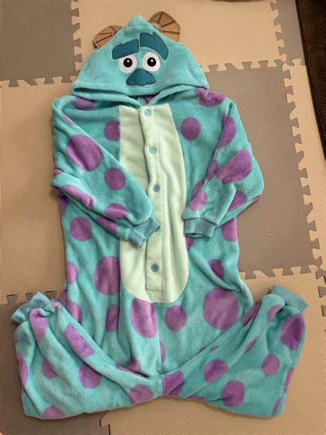 モンスターズ・インク サリー パジャマ 150cm メルカリ