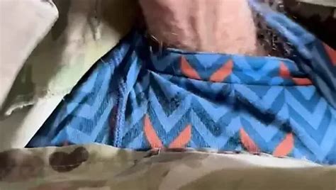 Soldat In Uniform Nach Einer 24 Stündigen Schicht Zeit Einen Meiner