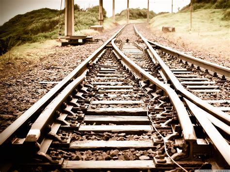 Train Track Wallpapers Top Free Train Track Backgrounds Wallpaperaccess