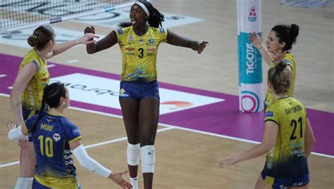 Malual Come Egonu Razzismo Su Me E La Mia Famiglia Insulti Choc In