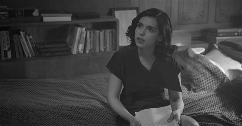 Interviu Mara Bugarin Actriță în „moromeții 3“ „bunicul Meu A Murit