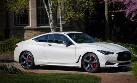 2022 Infiniti Q60 Coupe Complements Captivating Exterior With New Black