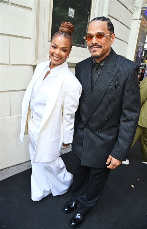 Janet Jackson Sparks Romance Rumors With Maxwell During London Outing