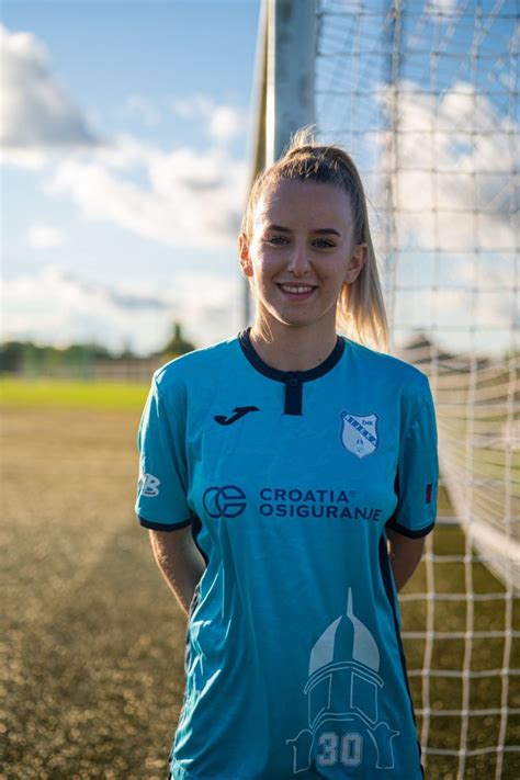 Riječke Nogometašice Osvojile Simpatije U Tv Spotu Za Svjetsko Prvenstvo U Kataru Riportal