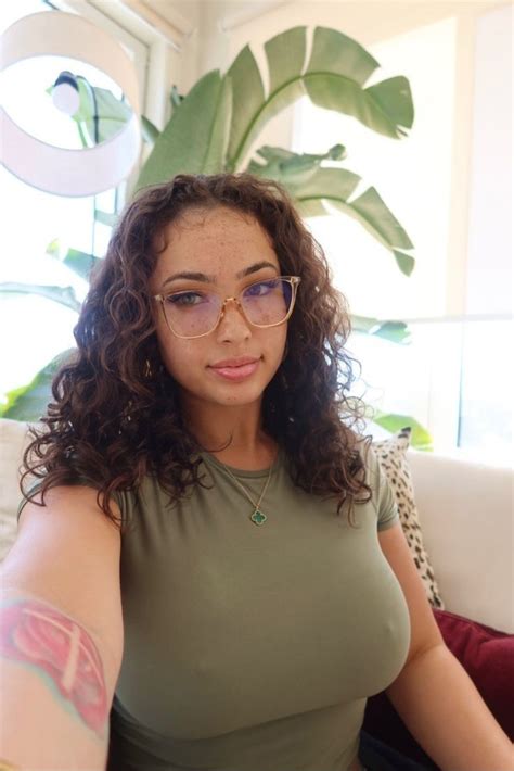 Discover 750 Ashaley Kaash Ideas Curvy Woman Beautiful Curvy Women