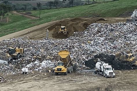 Chiquita Canyon Landfill Fire May Pose Short Term Health Risks But No