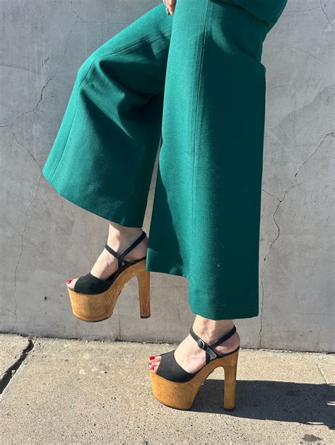 Stunning 1970s Made In Italy Faux Wood Grain Peep Toe Suede Platform