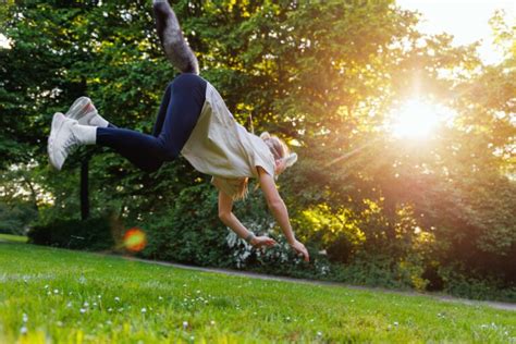 Viral Fitness Trend “quadrobics” Mimics Animal Movement For A Full Body