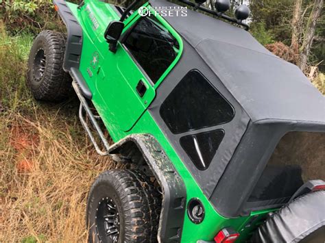 2004 Jeep Tj With 15x10 43 Fuel Lethal And 35125r15 Eldorado Mud