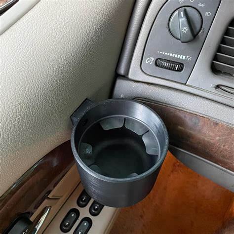 Custom 3d Printed Door Mounted Cupholder For Ford Crown Victoria