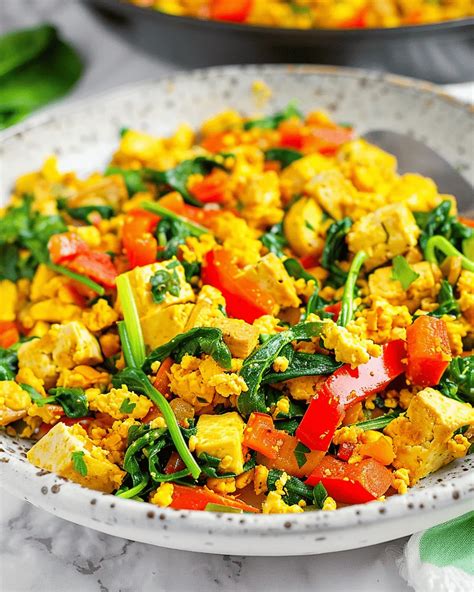 Tofu Scramble With Spinach And Bell Peppers